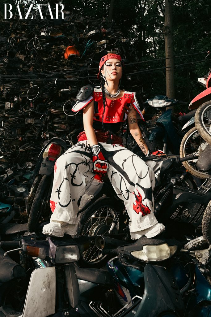 Low G và tlinh chung tay trình làng EP