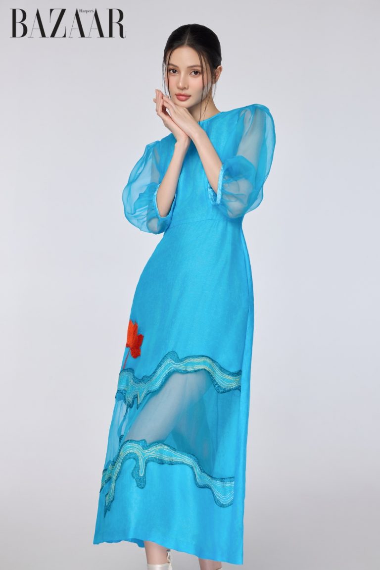 HA LINH THU Pre-Fall 2024: Chiều sâu của sắc xanh ngọc lam
