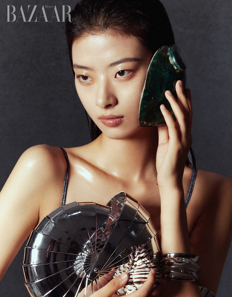 Biểu cảm đa dạng của thời trang | Qian Qi Meng | Harper's Bazaar Việt Nam