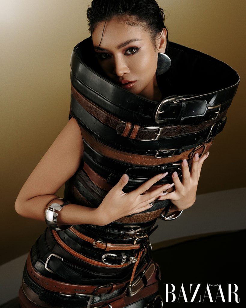 Top 2 Miss Cosmo 2024 vào vai chiến binh thời gian | Harper's Bazaar Việt Nam