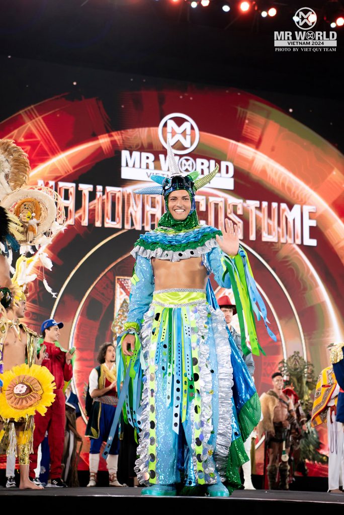 Ngắm 20 trang phục văn hoá dân tộc ấn tượng nhất Mr World 2024