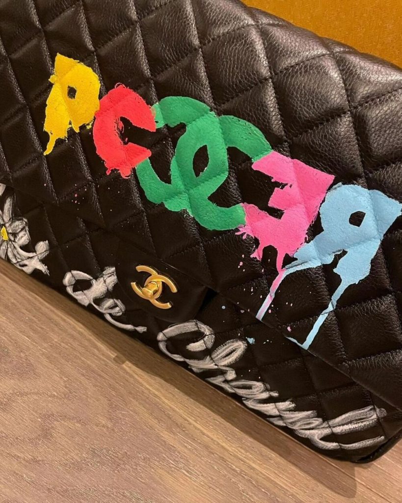 G-Dragon là ngôi sao của show Chanel Cruise 2025 Hồng Kông | Harper's ...