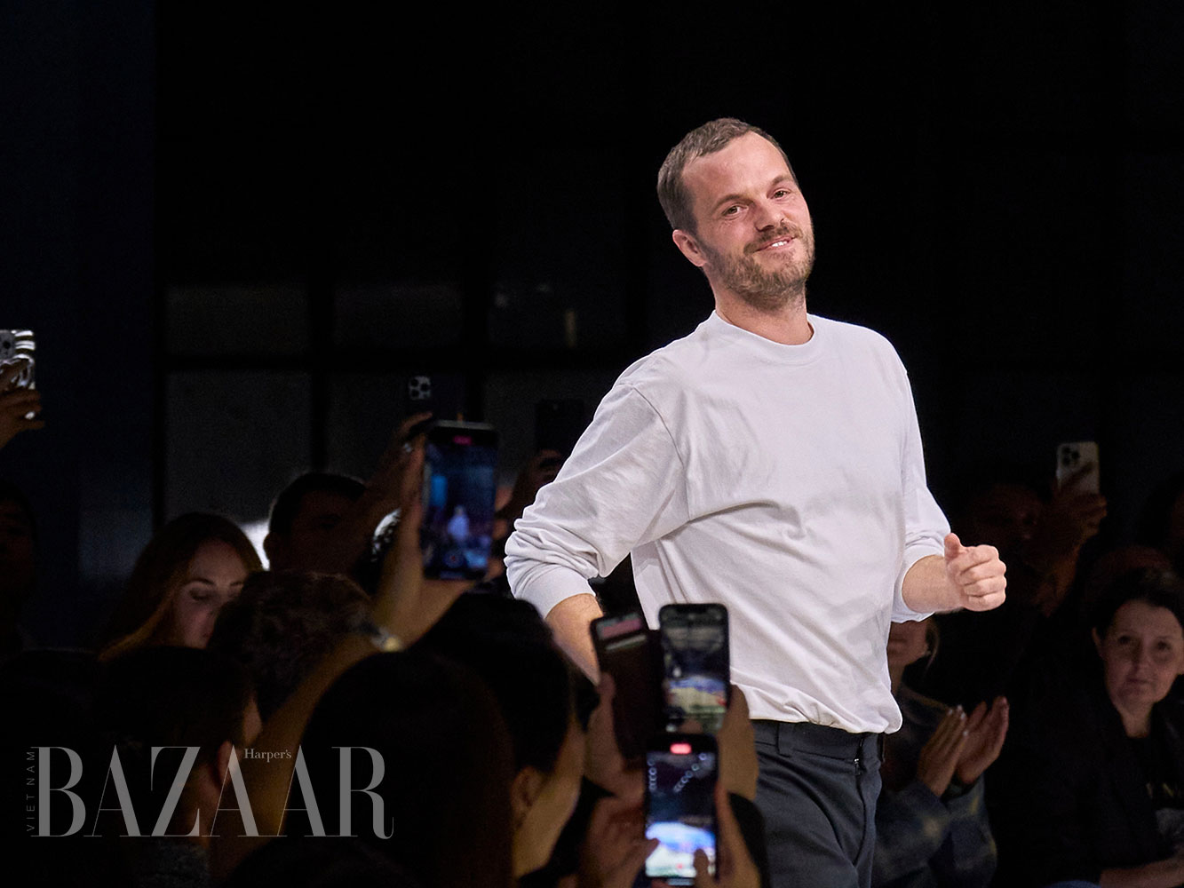 HOT: Matthieu Blazy là tân giám đốc sáng tạo Chanel | Harper's Bazaar ...