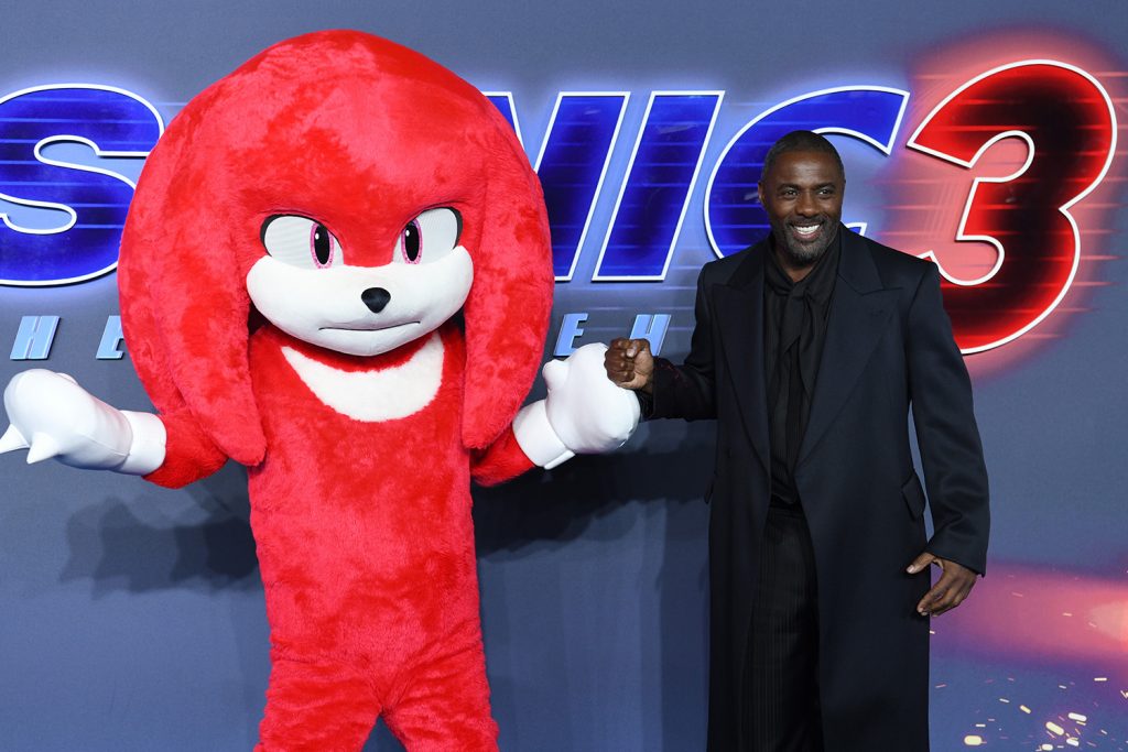 Keanu Reeves trở lại phong độ trên thảm đỏ Nhím Sonic 3