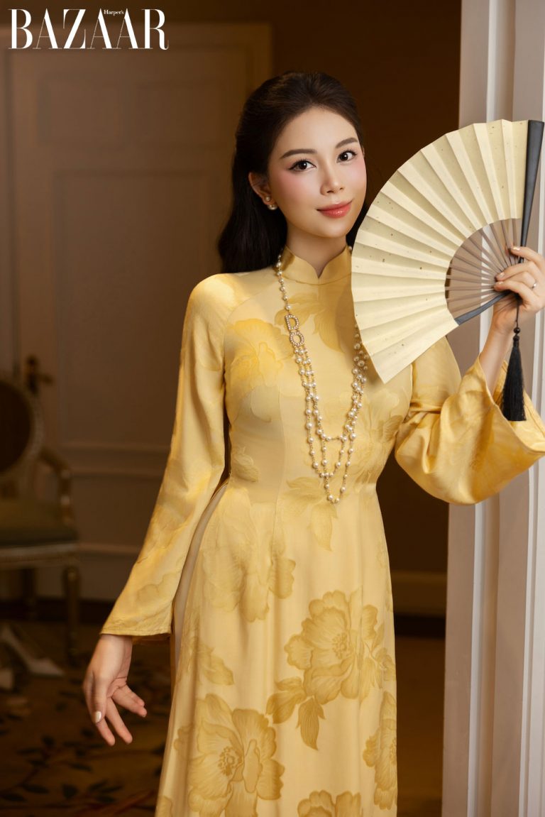 Linh Rin đằm thắm với áo dài Tết của Đỗ Mạnh Cường