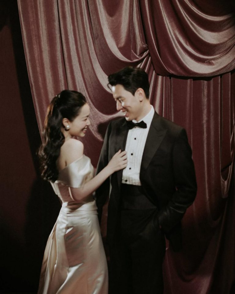 Blogger Hà Trúc và cơ trưởng Quang Đạt tung ảnh cưới | Harper's Bazaar Việt Nam