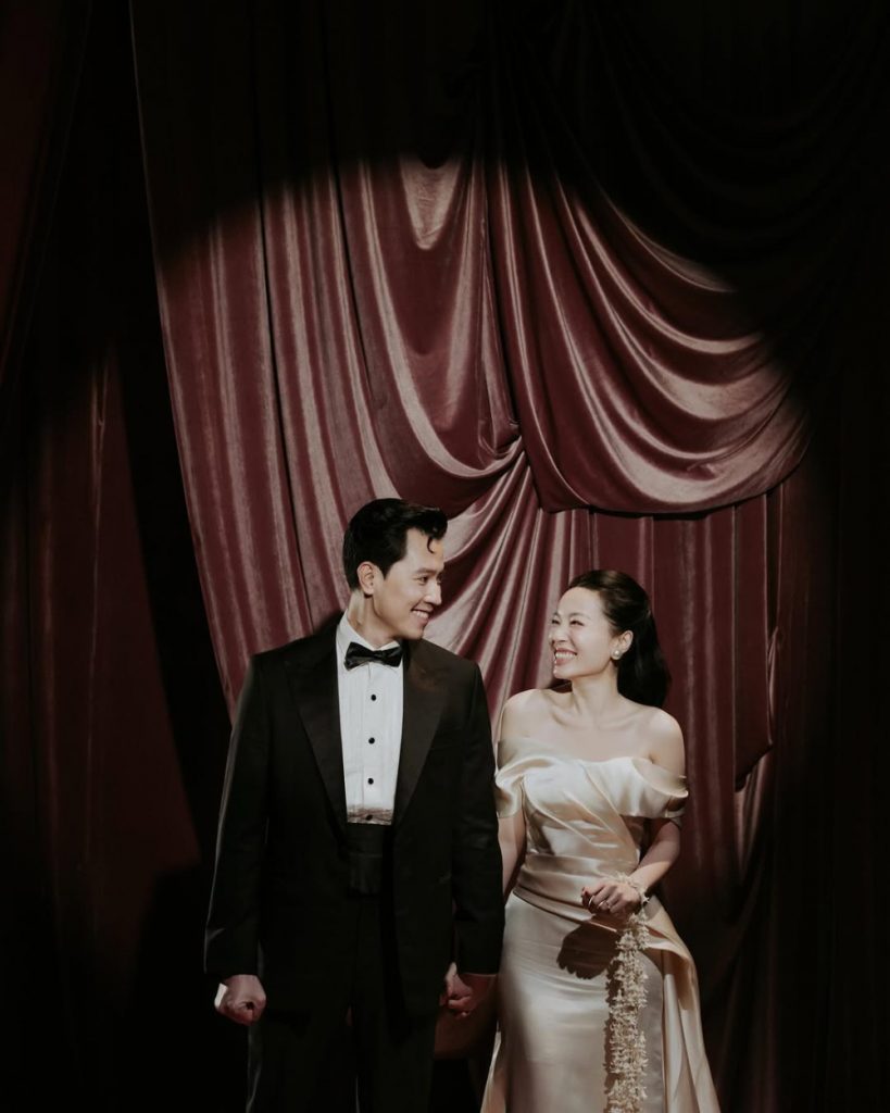 Blogger Hà Trúc và cơ trưởng Quang Đạt tung ảnh cưới | Harper's Bazaar Việt Nam