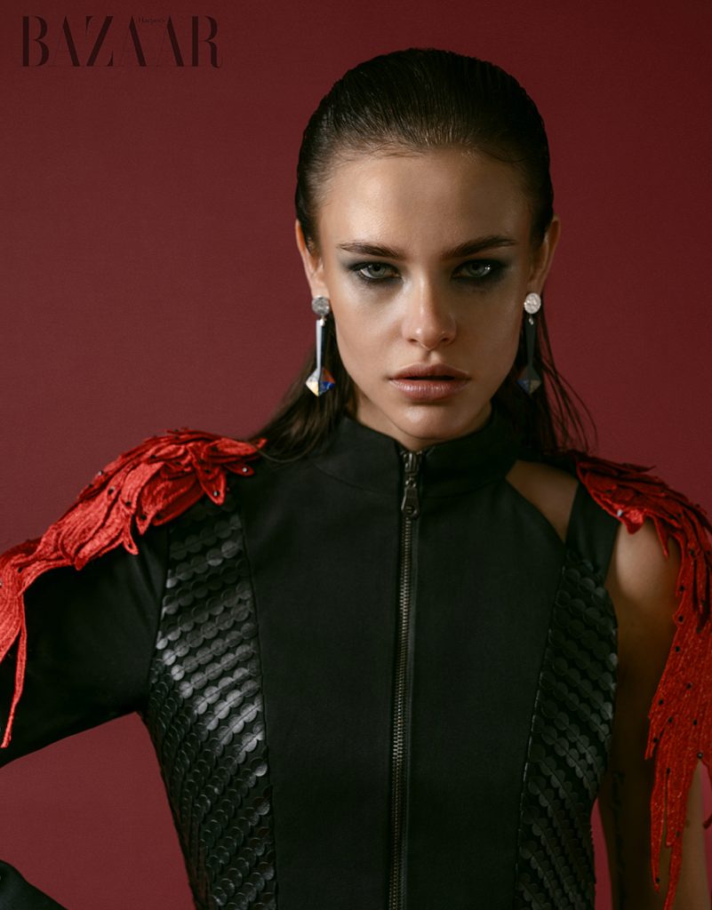 Eva Minaeva | Nữ chiến binh hành tinh | Harper's Bazaar Việt Nam