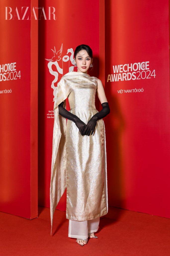 Những xu hướng áo dài quen mà lạ tại WeChoice Awards 2024 | Harper's ...