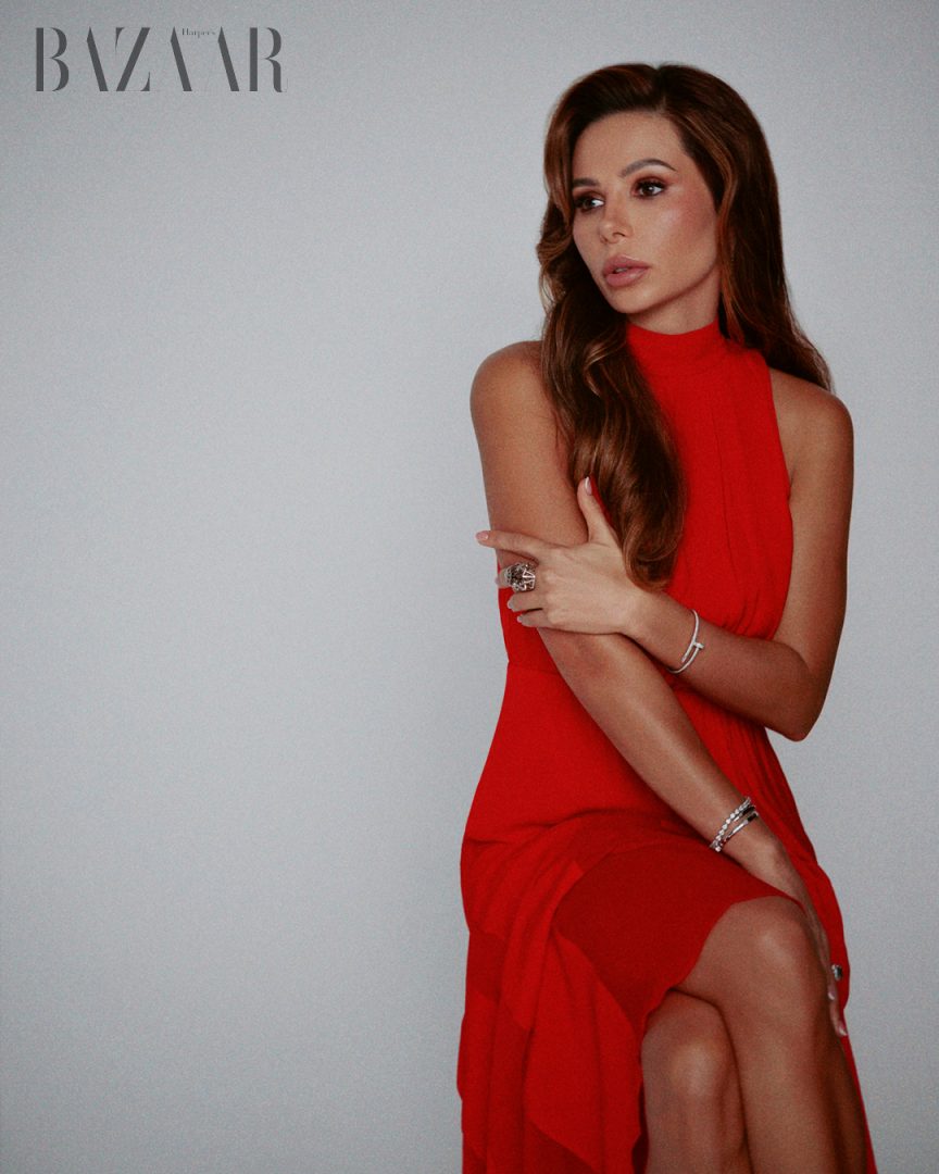 Người mẫu: Katerina Katz. Nhiếp ảnh gia: Tasula. | Harper's Bazaar Việt Nam