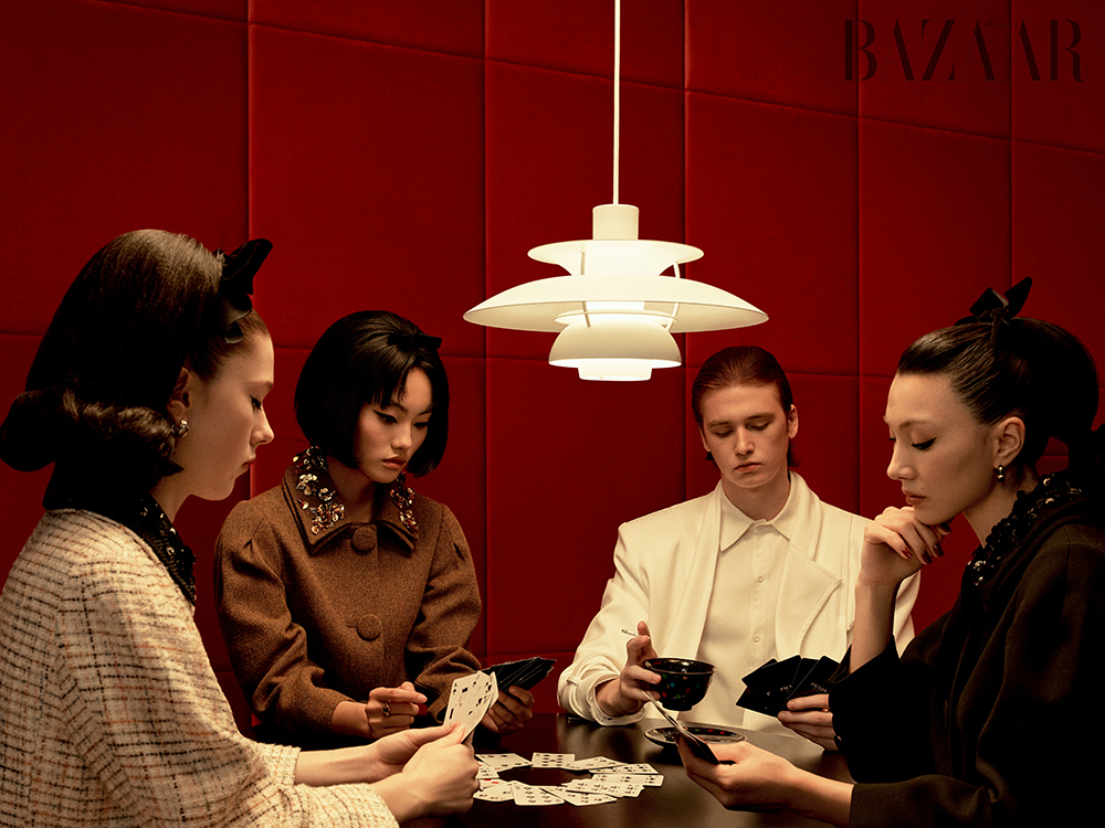 The Red room | Liang Fangchu | Cảm xúc | Harper's Bazaar Việt Nam