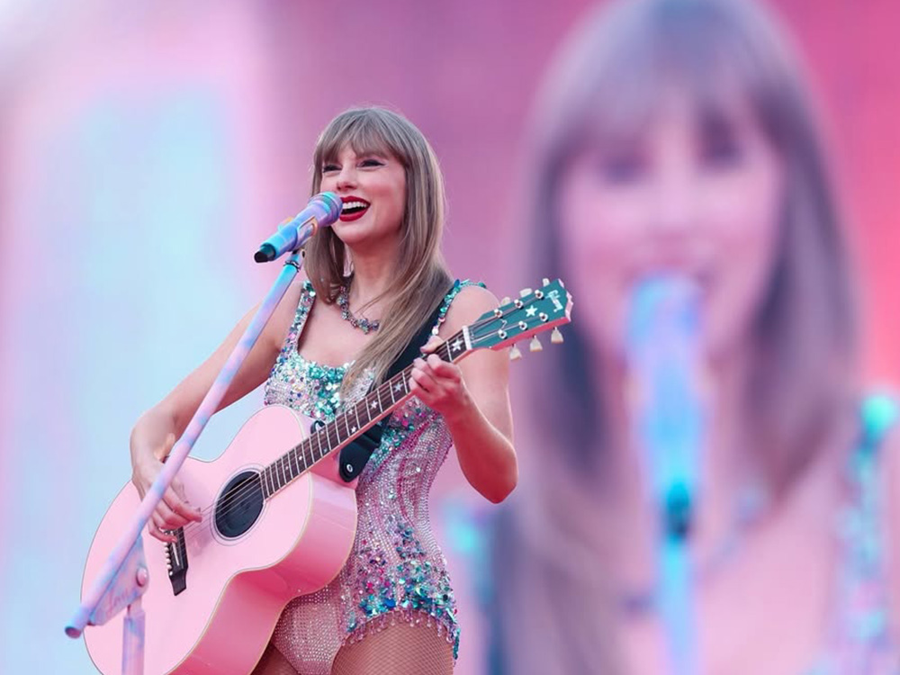Son đỏ đã trở thành biểu tượng của Taylor Swift một cách vô tình ...