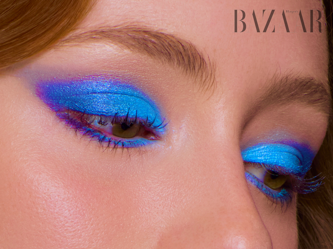 Trang điểm với màu xanh Neon Blue cùng người mẫu Clara Lope. | Harper's ...