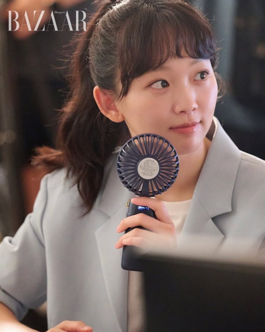 Thời trang ngoài đời của dàn nữ diễn viên Điệp Vụ Thanh Xuân | Harper's Bazaar Việt Nam