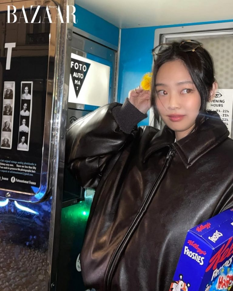 Acne Studios: Thương hiệu normcore được lòng sao Hàn, Trung | Harper's Bazaar Việt Nam