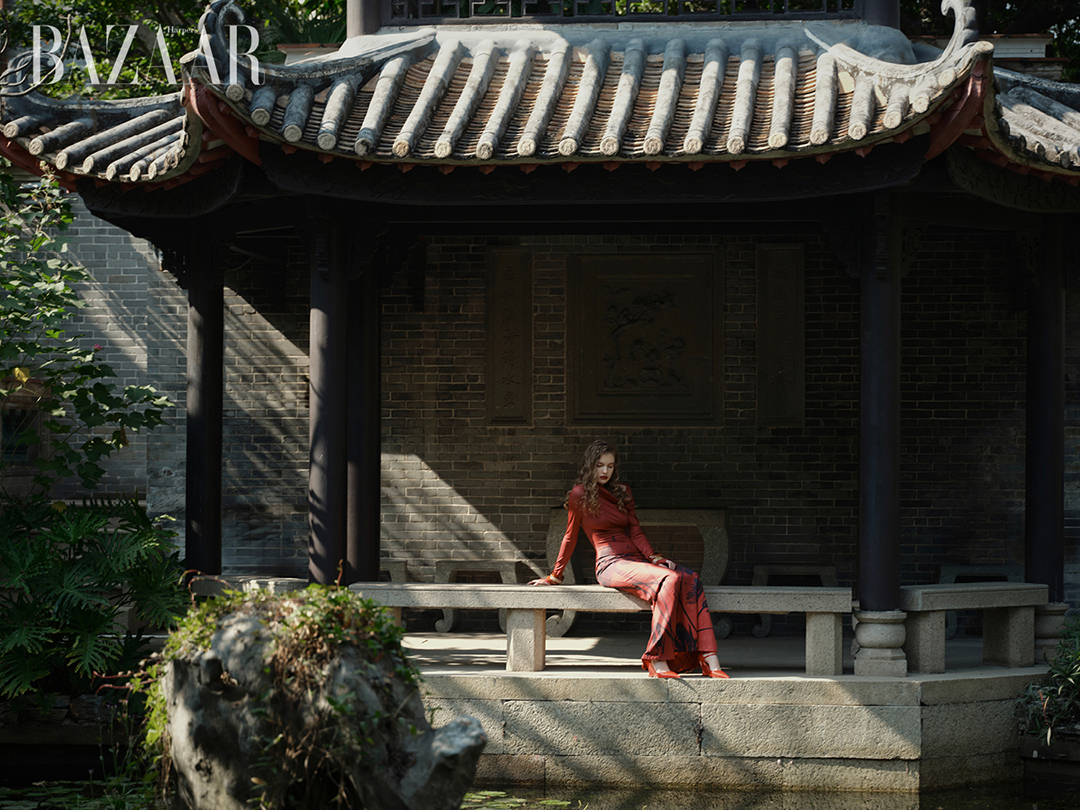"Emerald Mist" | Florence Y. | Miao Yi | Harper's Bazaar Việt Nam