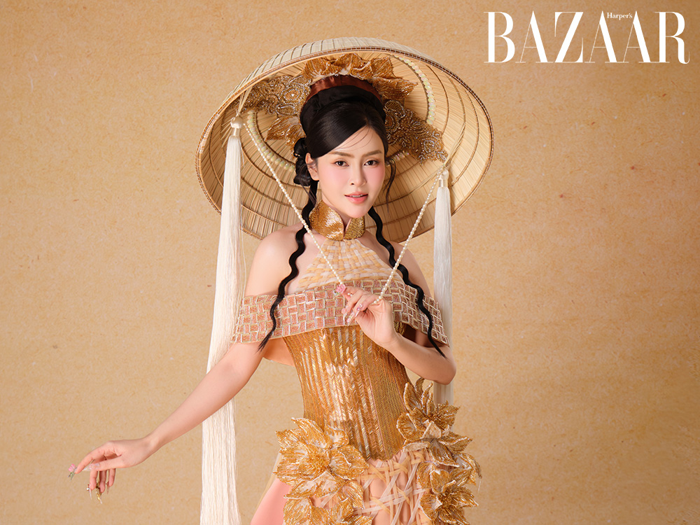 NTK Eric Moon thiết kế áo dài mang cảm hứng mây tre đan | Harper's Bazaar Việt Nam