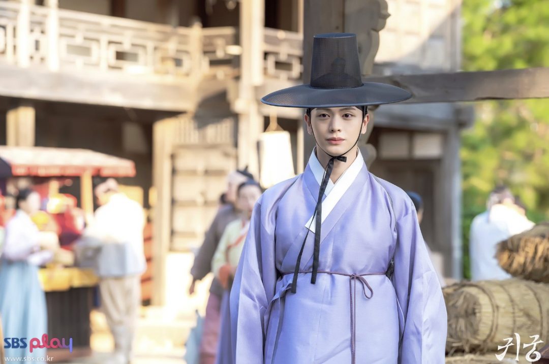 Cung điện ma ám: Siêu phẩm cổ trang huyền bí đỉnh cao 2025 | Harper's ...