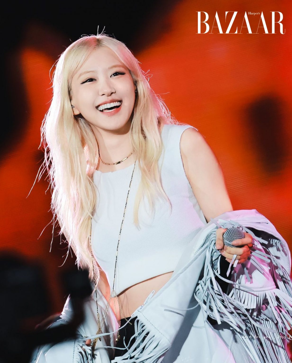 Coldplay thay Bruno Mars trình diễn siêu hit APT. cùng ROSÉ | Harper's ...