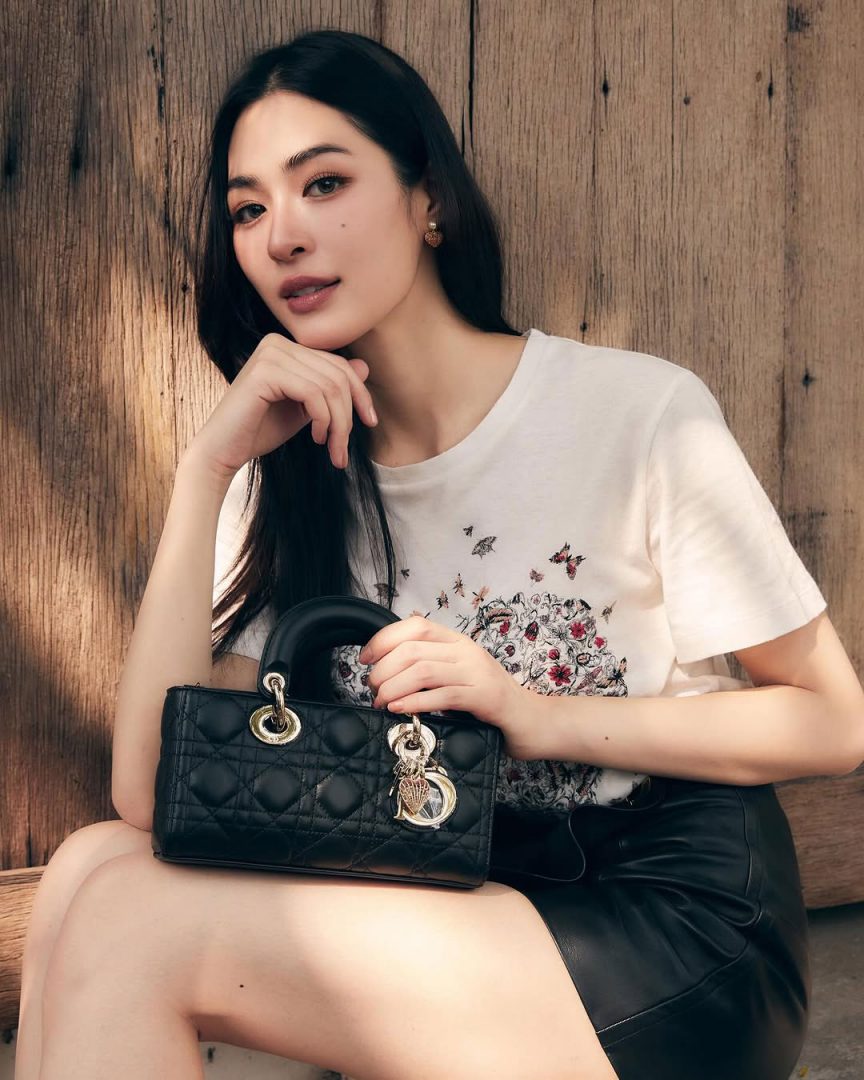 Tu Tontawan, Freen Sarocha, Becky mê lối trang điểm blurred skin