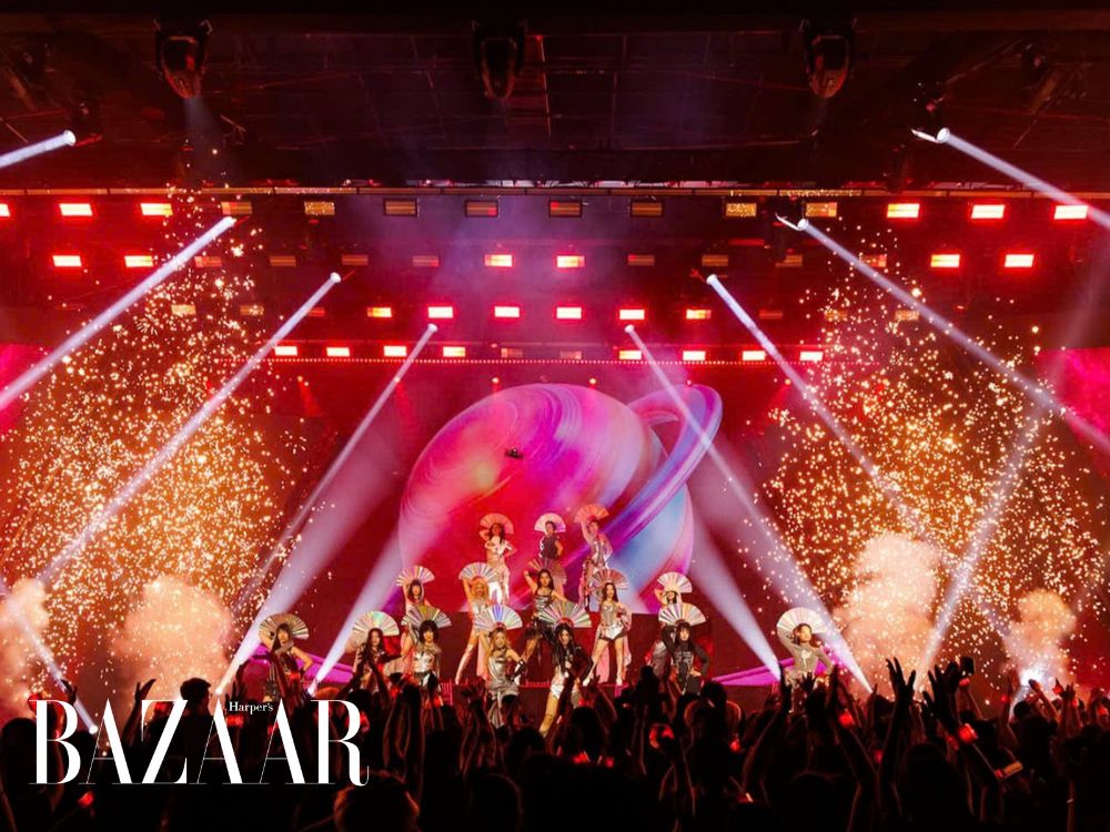 Tiết mục AAA trong Em Xinh "Say Hi" lên top 1 YouTube Việt Nam