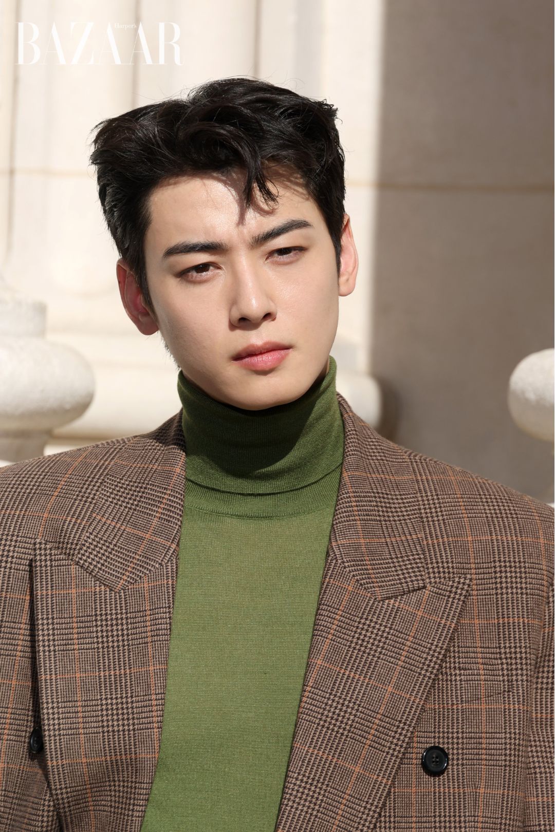 keshi dự show Saint Laurent Xuân Hè 2026 cùng Cha Eun Woo | Harper's Bazaar Việt Nam