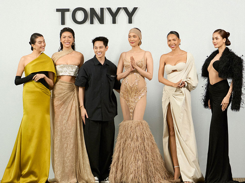 Minh Triệu Lan Khuê làm nàng thơ cho show diễn NTK Tonyy