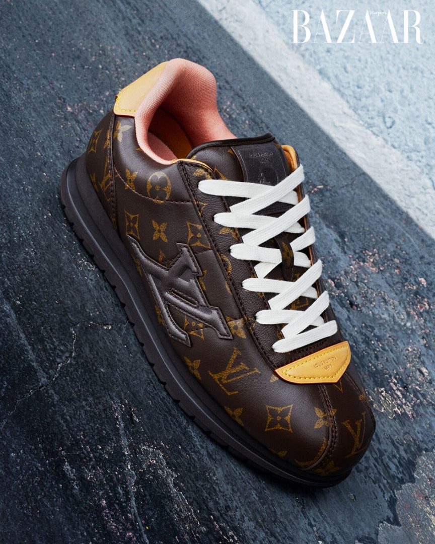 Callum Turner "mềm lòng" với mẫu giày sneaker LV BUTTERSOFT | Harper's ...