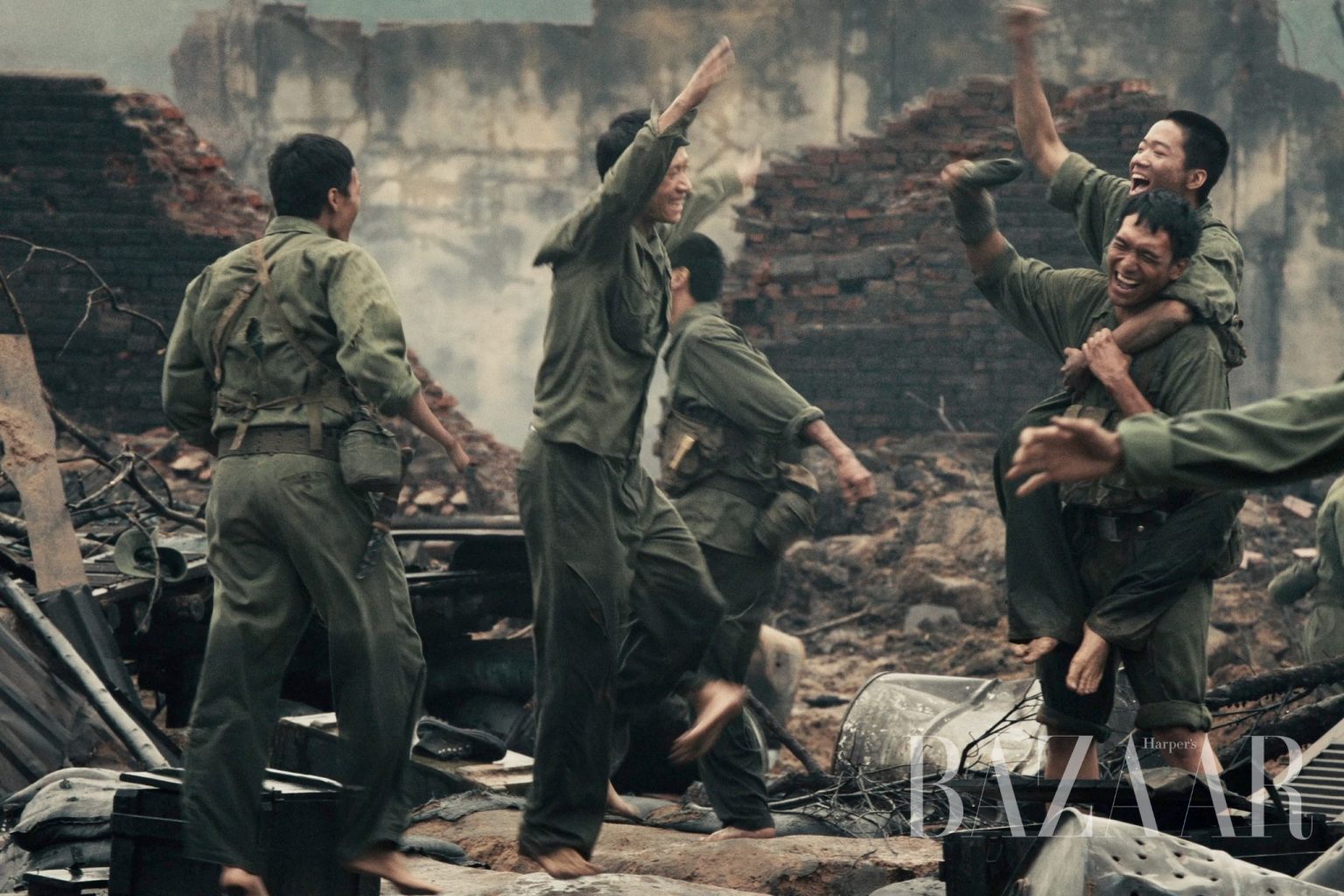 Còn Gì Đẹp Hơn của Nguyễn Hùng lan tỏa lòng yêu nước dịp 2/9 | Harper's Bazaar Việt Nam