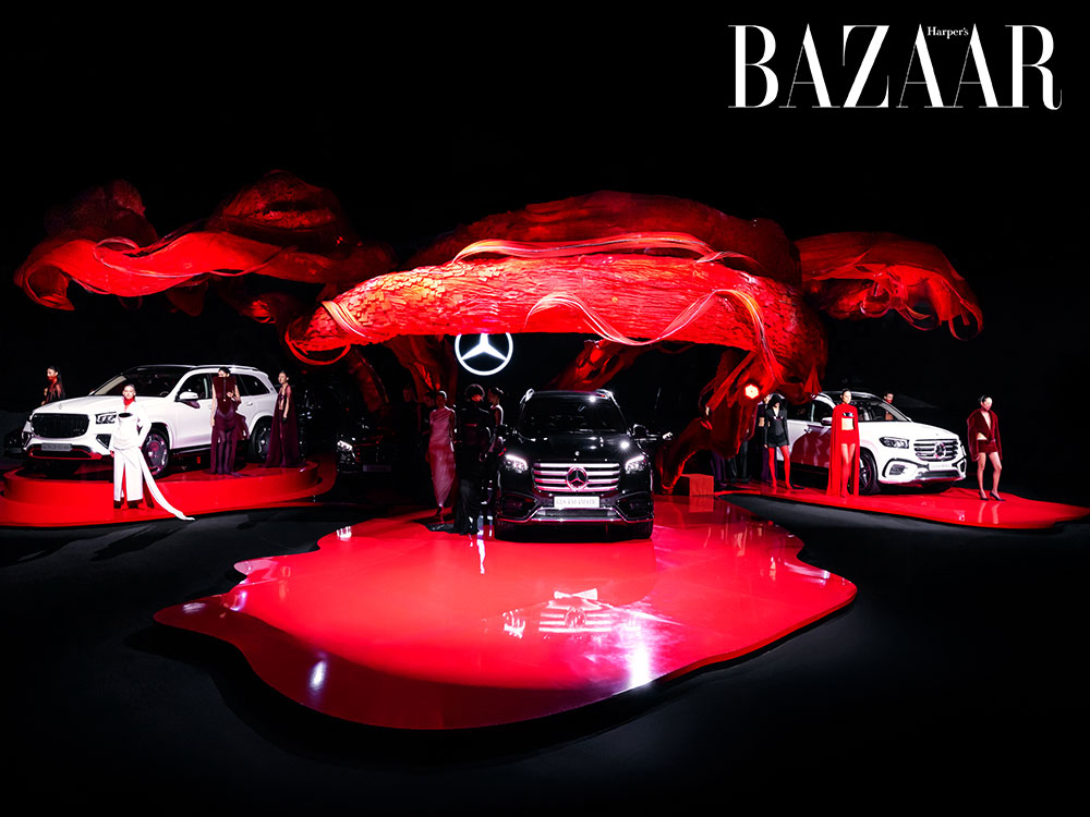 Triển lãm Mercedes-Benz LiveRARE | Harper's Bazaar Việt Nam