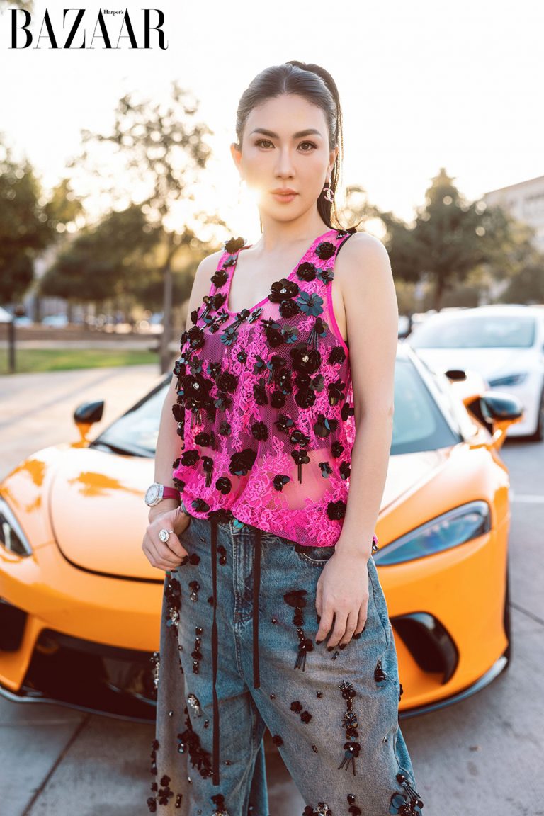 Fashionista Châu Lê Thu Hằng diện thiết kế VUNGOC&SON ở Mỹ