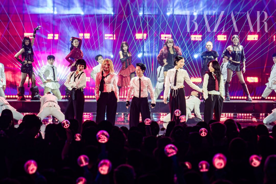 Em Xinh "Say Hi" Tập 11 hồi sinh hai cô gái cho Chung Kết | Harper's Bazaar Việt Nam