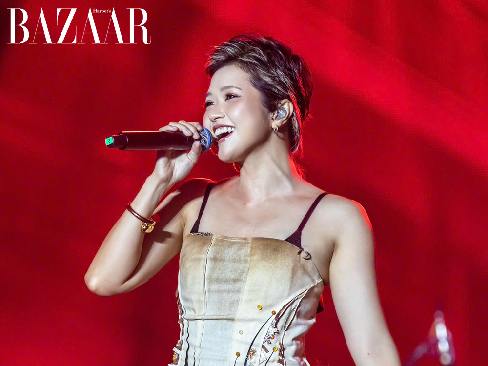 SUNI Hạ Linh đính chính tin đồn "đi hát hội chợ" ở xứ Trung