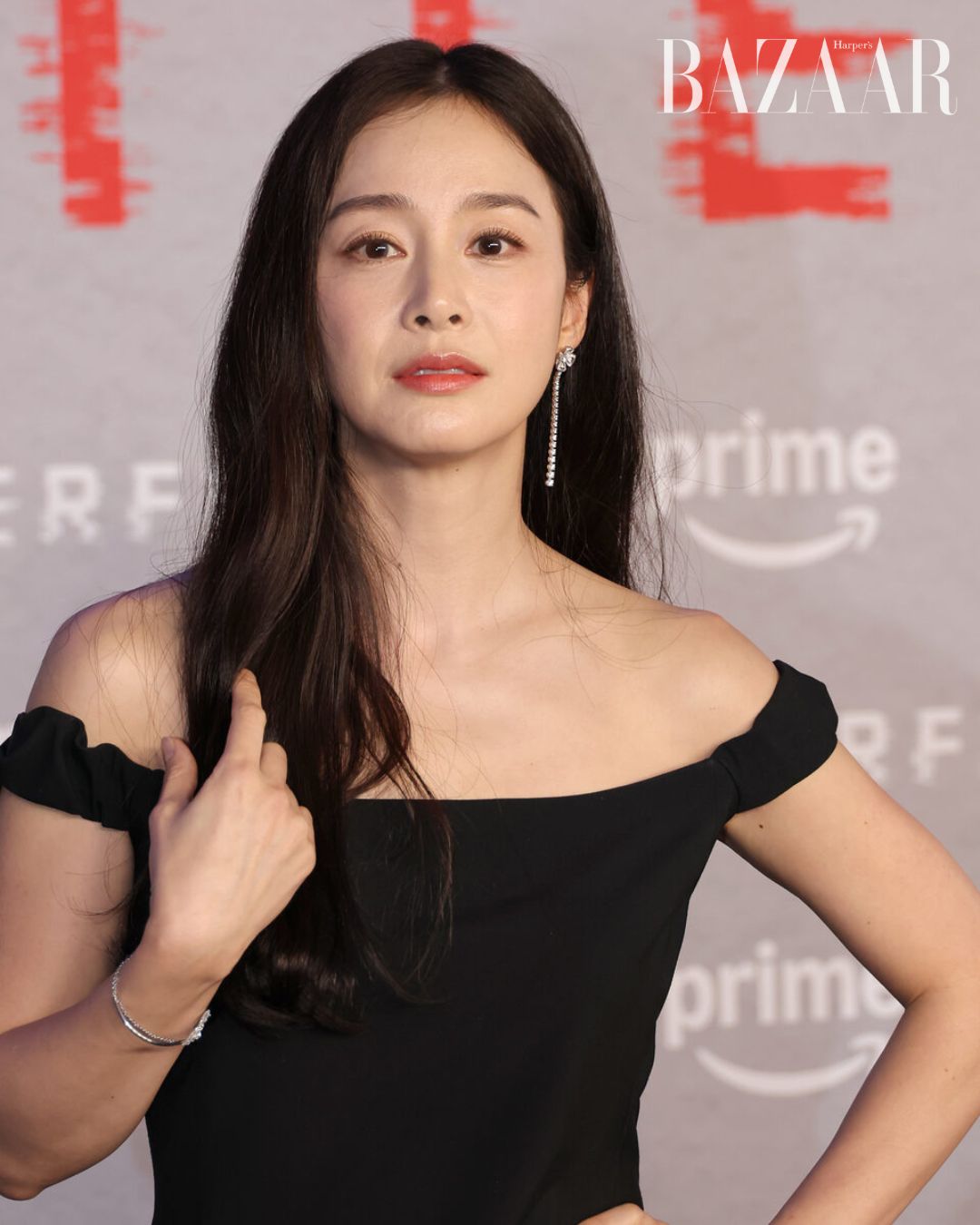 Kim Tae Hee debut Hollywood với chiếc Little Black Dress bất bại | Harper's Bazaar Việt Nam