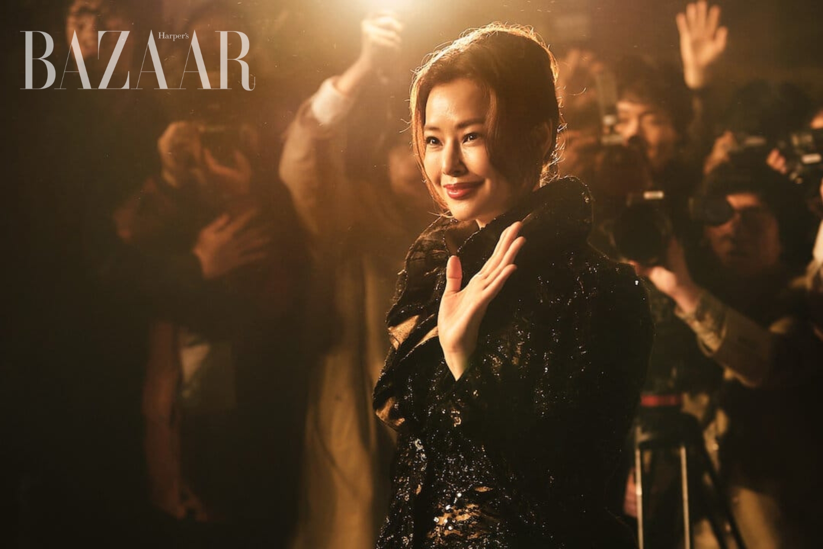 Thời trang thập niên 1980 của Honey Lee trong phim Aema (2025) | Harper's Bazaar Việt Nam