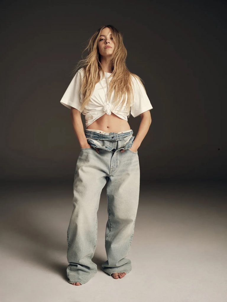 Quảng cáo jeans Sydney Sweeney làm dấy lên làn sóng chỉ trích | Harper ...