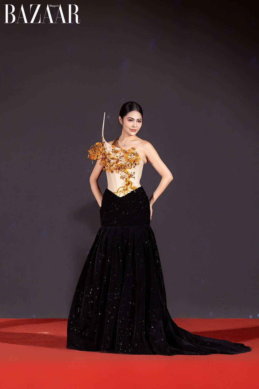 NTK Lê Hữu Nhân tôn vinh văn hóa Việt trên sàn diễn Trung Quốc