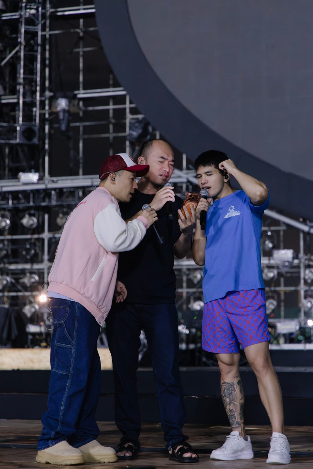 Quốc Thiên vẫn còn lâng lâng vì SKYNOTE 2025, hứa sẽ mang tới phiên bản ...