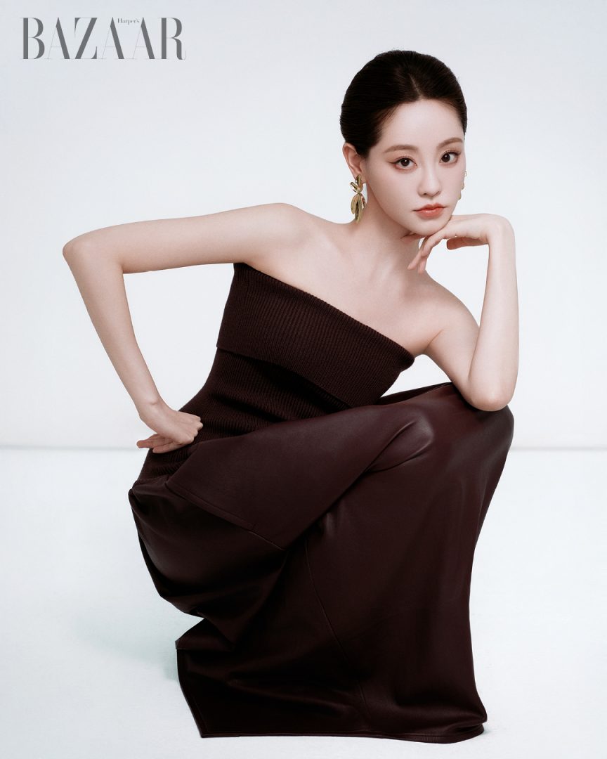 Chúc Tự Đan trên bìa Harper's Bazaar Việt Nam tháng 12/2025 | Harper's ...