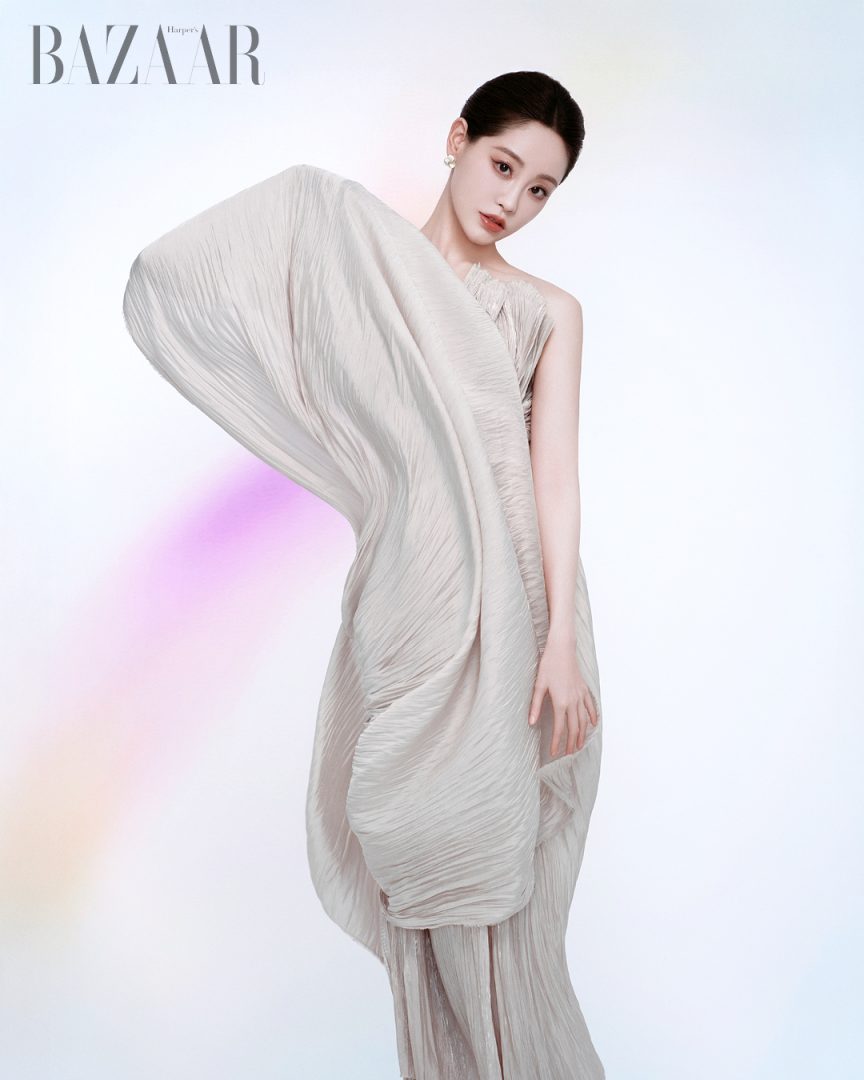 Chúc Tự Đan trên bìa Harper's Bazaar Việt Nam tháng 12/2025 | Harper's ...