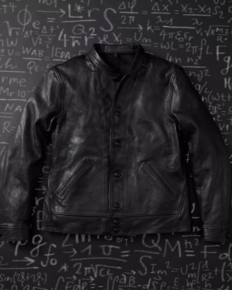 Levi's tái bản áo khoác da của Albert Einstein | Harper's Bazaar Việt Nam