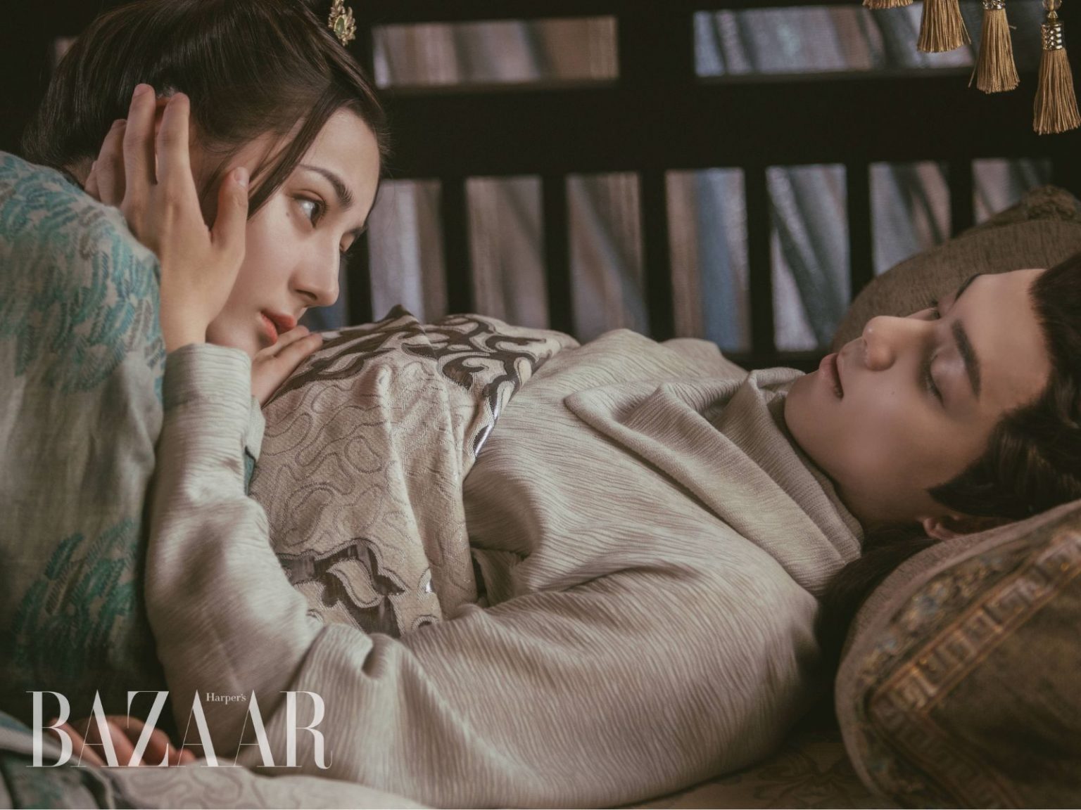 Địch Lệ Nhiệt Ba đẹp đôi nhất với bạn diễn nào? | Harper's Bazaar Việt Nam
