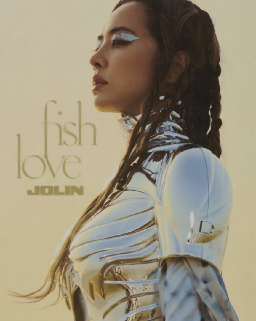 Thái Y Lâm Jolin Tsai comeback với MV đậm chất Hành Tinh Cát | Harper's ...