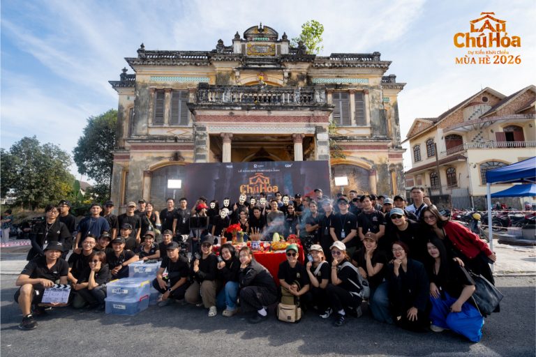 First look Lầu chú Hỏa – chiến mã phim kinh dị tháng 6/2026 | Harper's ...