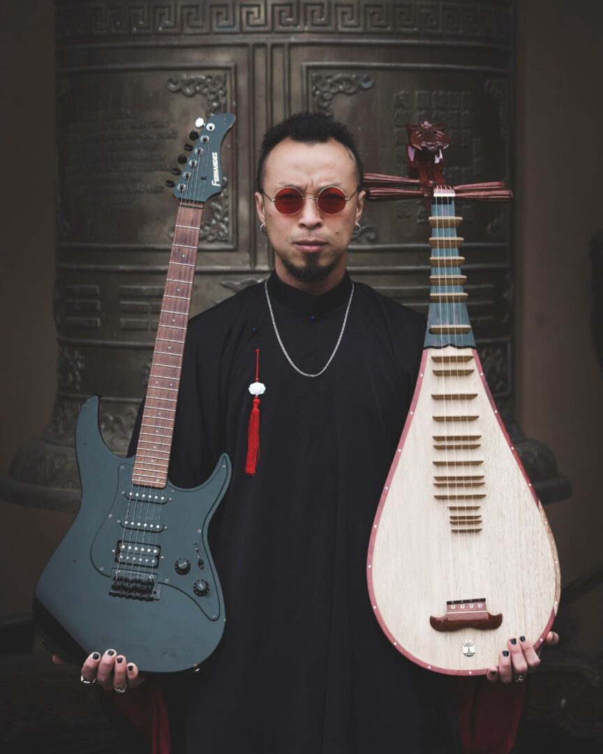 DẠ MA làm mới Trống Cơm với chất rock đan xen tiếng đàn bầu | Harper's ...